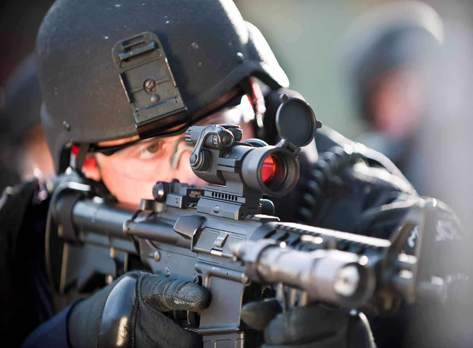 The 7 Best AR-15 Red Dot Optic Setups [2025] - CAT Outdoors